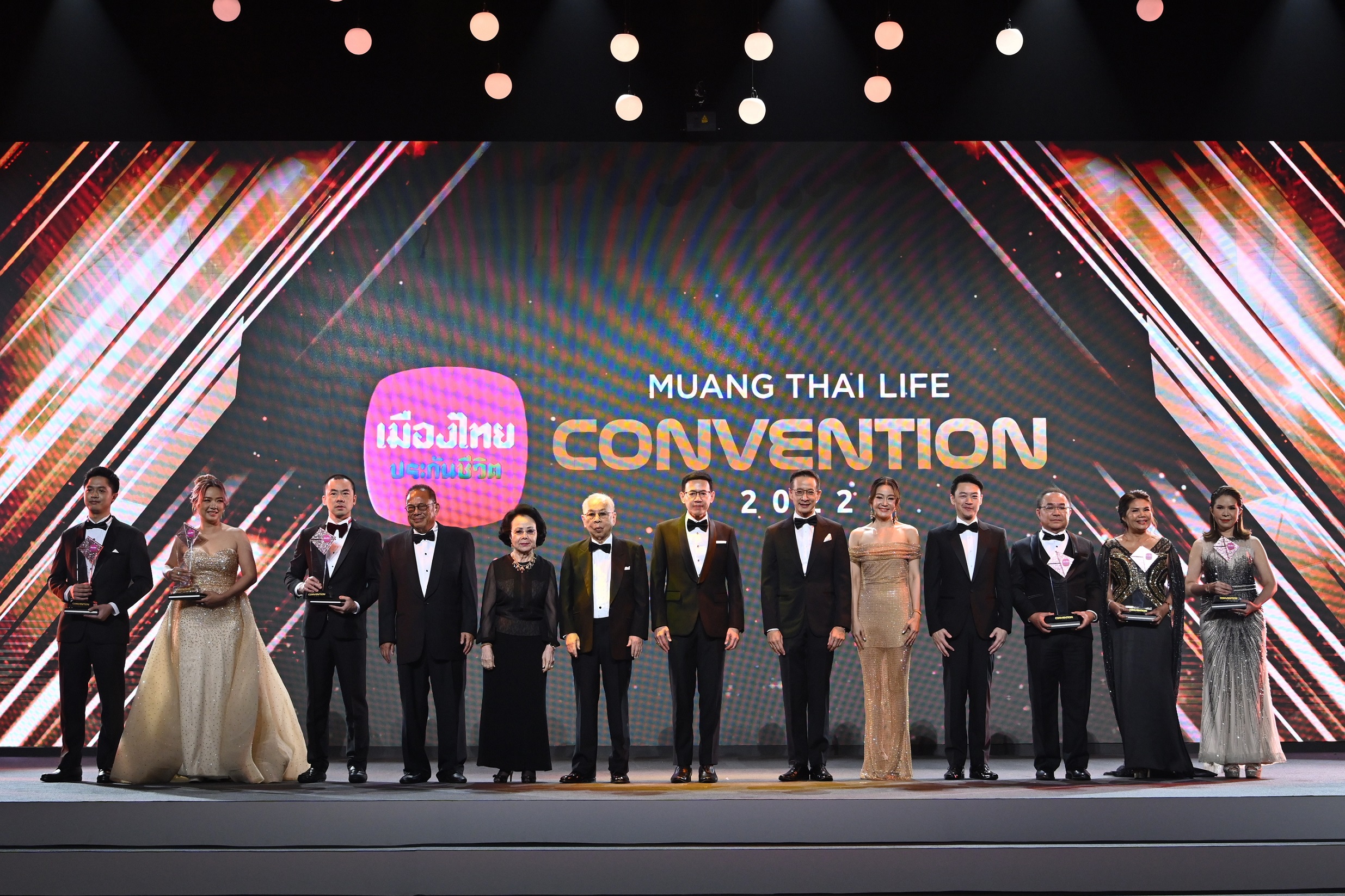 เมืองไทยประกันชีวิต จัดพิธีมอบรางวัลเกียรติยศ “MUANG THAI LIFE CONVENTION 2022” - Creative Econ ...